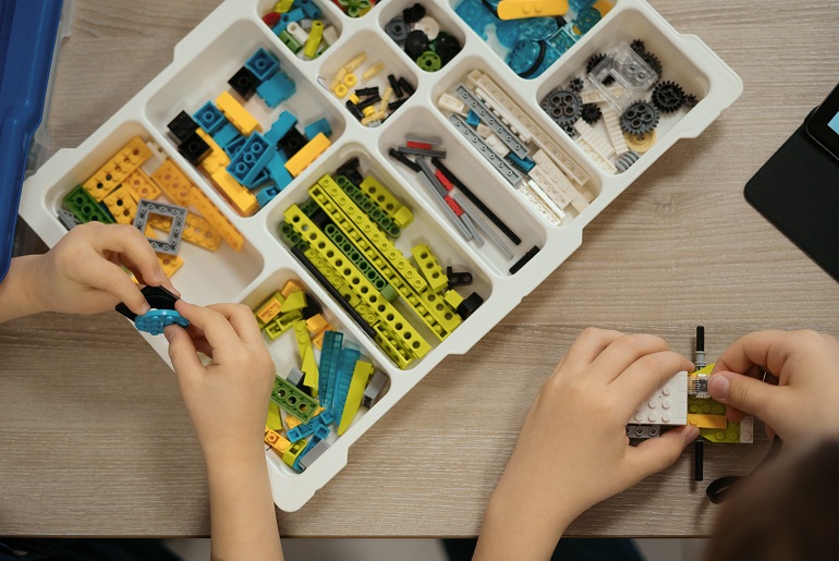 Kit Building Is a Great Hobby: Models, Cars, Garages & Houses!